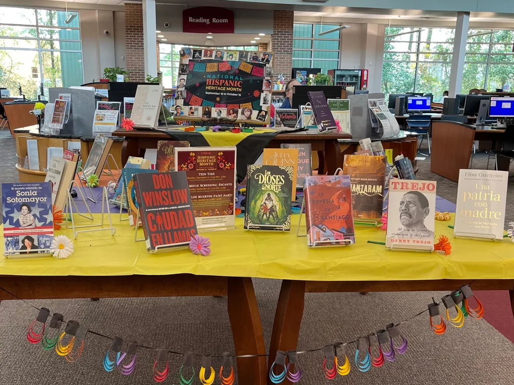La Biblioteca Shreve Memorial Celebra el Mes de la Herencia Hispana