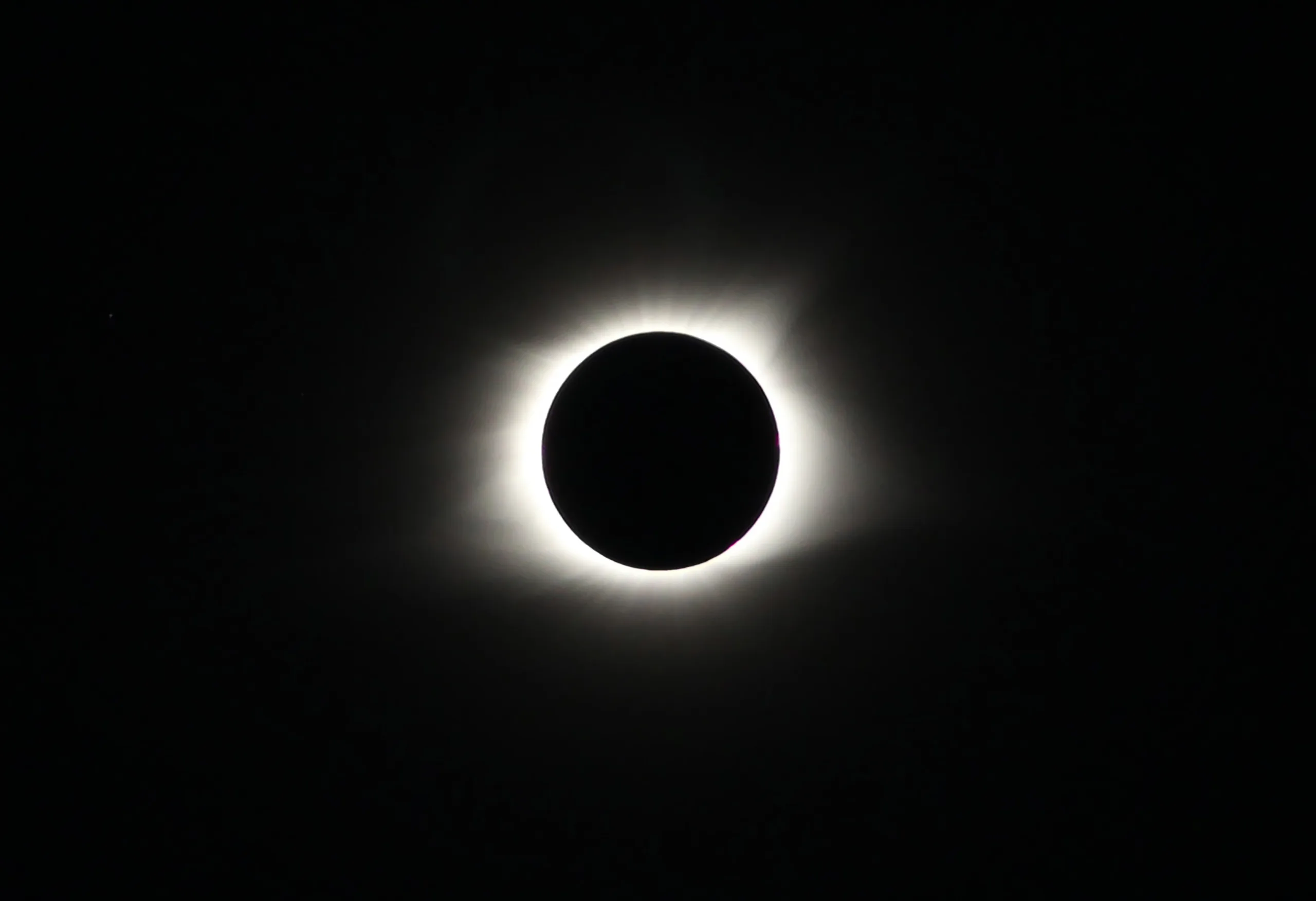 ENCUENTRO GLOBAL: ECLIPSE TOTAL EN IDABEL