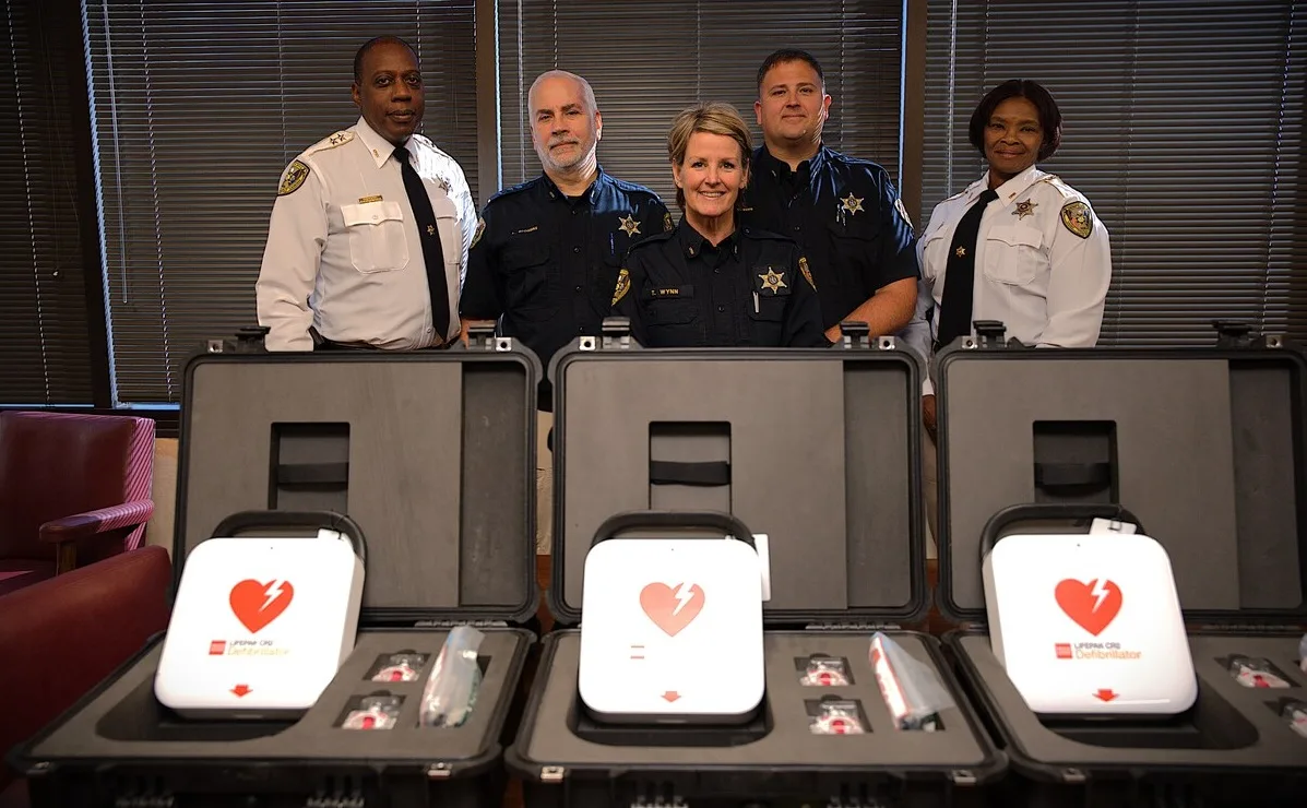 Caddo Parish Sheriff's Office Lanza Programa de Desfibriladores ...